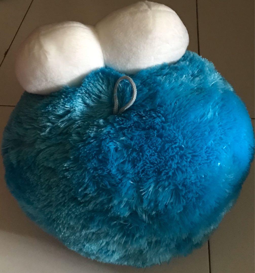 Sesame Street Blue Elmo, Hobbies & Toys, Toys & Games on Carousell