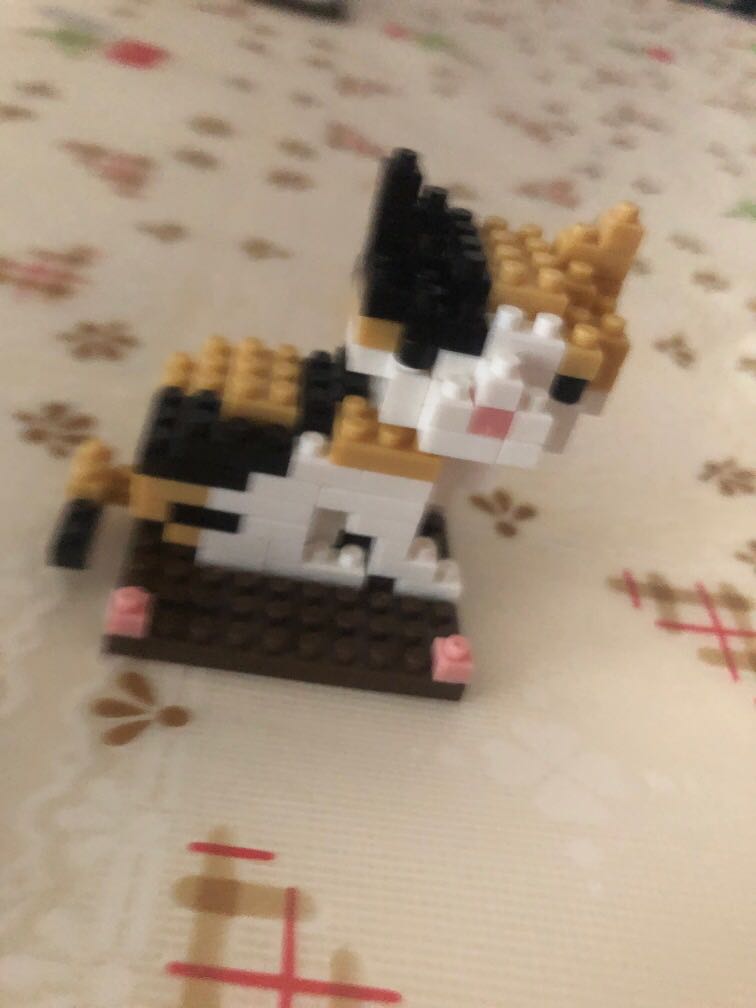 small brick Calico cat, Hobbies & Toys, Toys & Games on Carousell