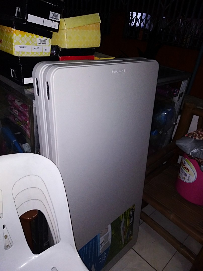 Table, Furniture & Home Living, Furniture, Tables & Sets on Carousell