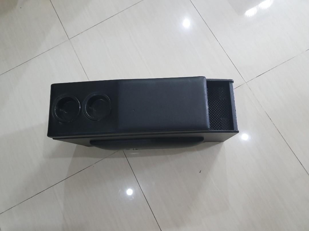 Toyota estima console box, Car Accessories, Accessories on Carousell