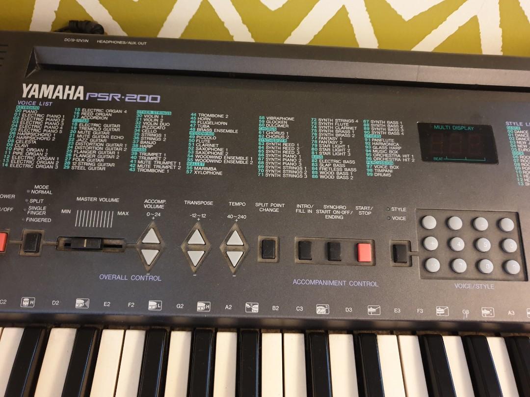 Yamaha PSR-200 Keyboard Piano, Hobbies & Toys, Music & Media, Musical ...