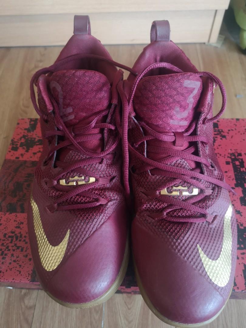 Lebron Ambassador 9, Men's Fashion, Footwear, Sneakers on Carousell