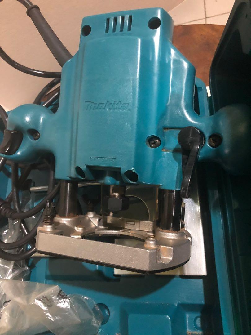 Makita 3621 1-1/4 HP Plunge Router With Original Case 120 VAC ...