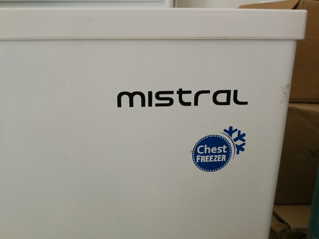 Mistral 227L chest freezer MFC227A, TV & Home Appliances, Kitchen ...