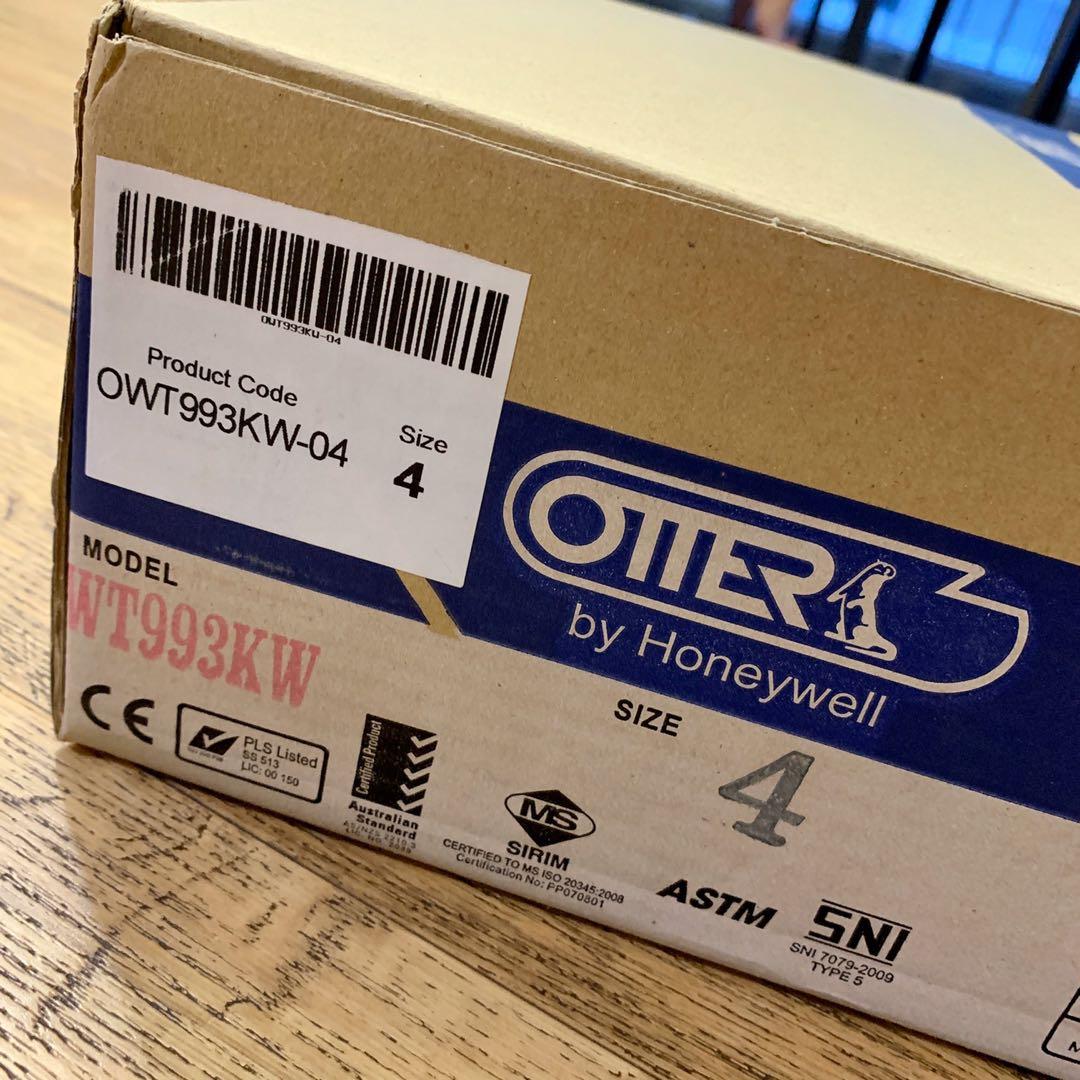 OTTER SAFETY SHOE OWT993KW, Everything Else on Carousell