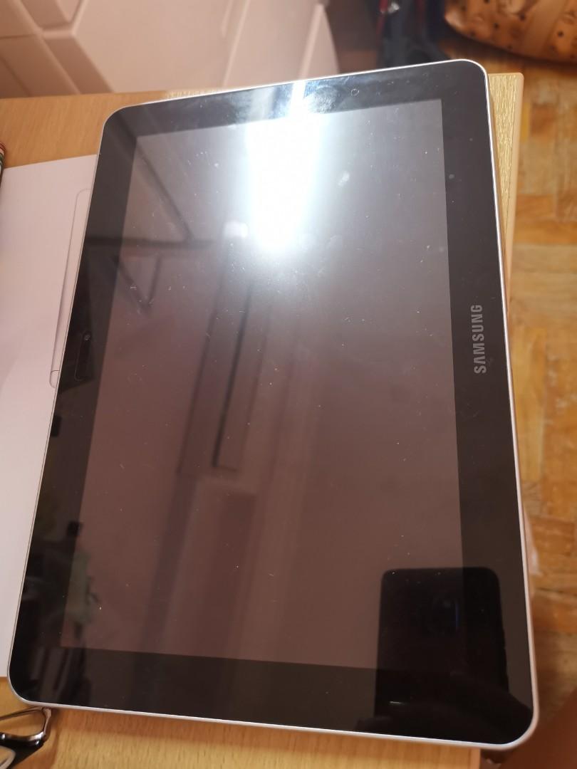 Samsung tablet, Mobile Phones & Gadgets, Tablets, Android on Carousell