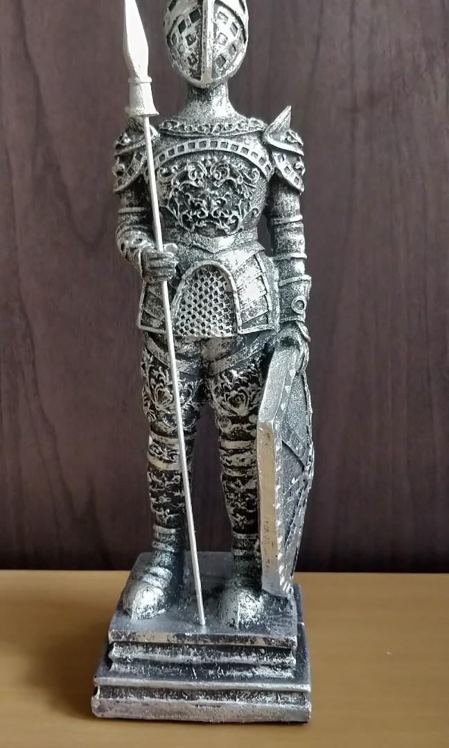 Silver Medieval Armored Roman Knights statue figurine, Hobbies & Toys ...