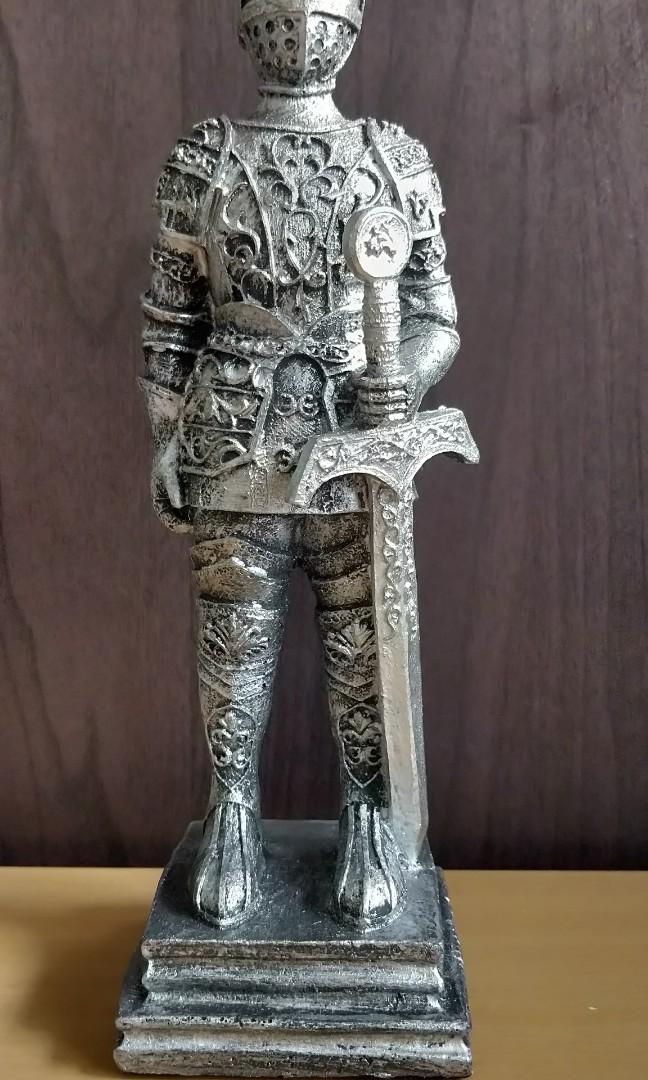 Silver Medieval Armored Roman Knights statue figurine, Hobbies & Toys ...