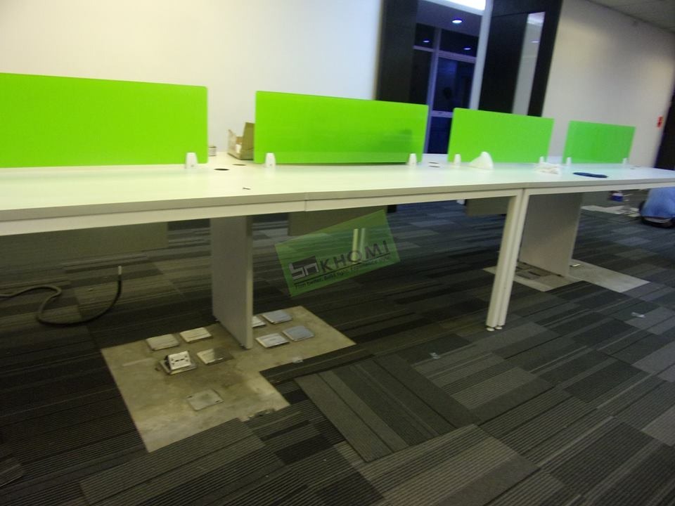 TABLES with PANEL DIVIDER Office Partition Furniture, Furniture & Home ...