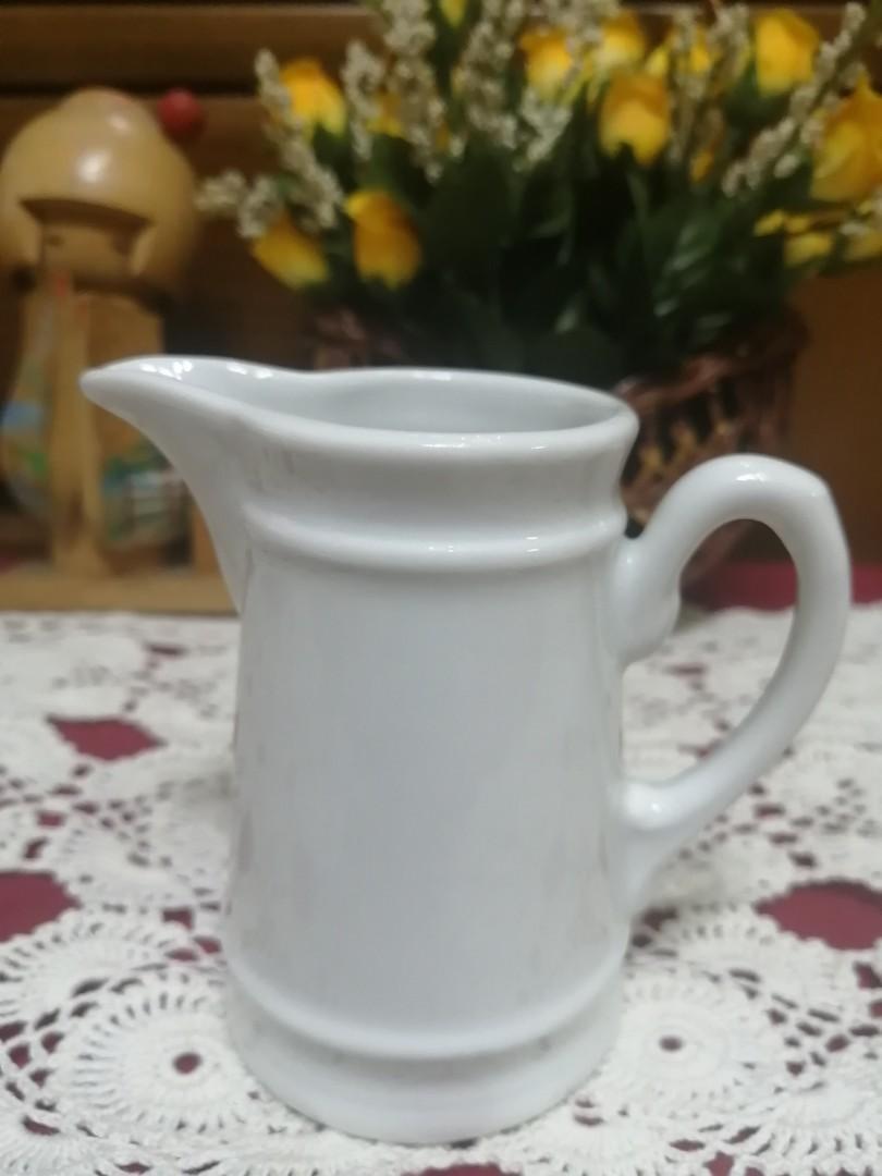 Apilco Porcelain Creamer, Furniture & Home Living, Home Improvement ...