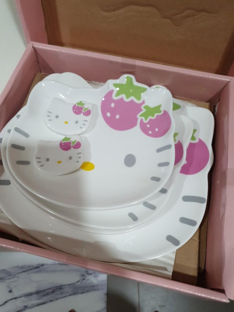 Hello Kitty Plate, Furniture & Home Living, Kitchenware & Tableware ...