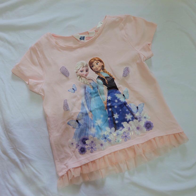 H&m elsa and anna shirt, Babies & Kids, Babies & Kids Fashion on Carousell