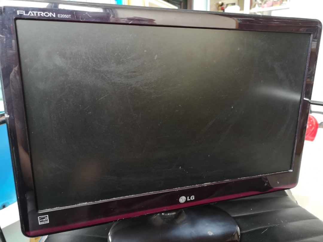 LG Flatron E2050T 20" Wide-screen monitor, Computers & Tech, Parts ...