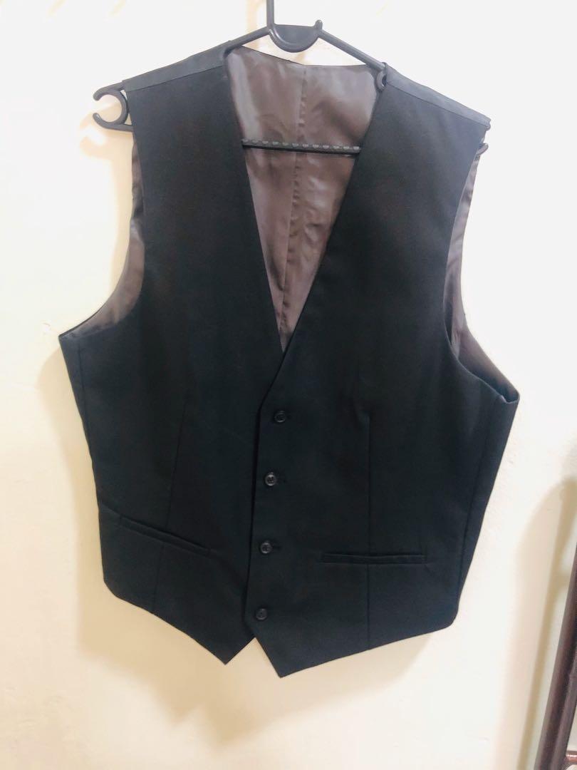 Savile Row Black Vest, Men's Fashion, Activewear on Carousell