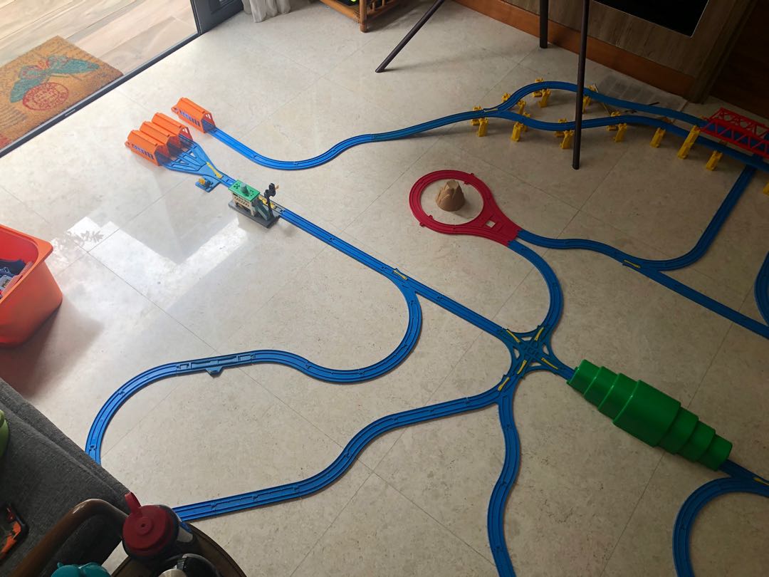 Tomy train track complete set, Hobbies & Toys, Toys & Games on Carousell