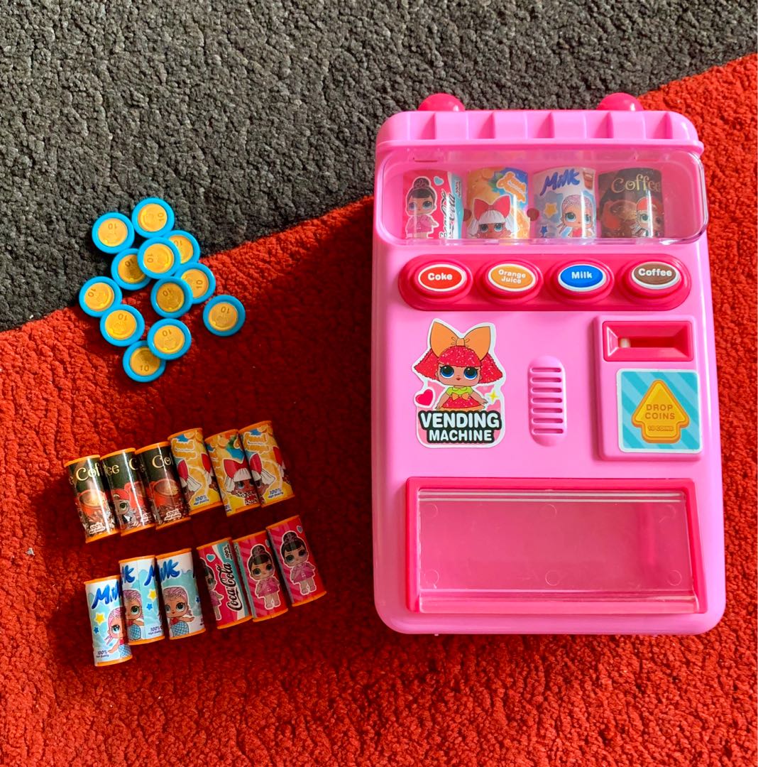 Toy Vending Machine, Hobbies & Toys, Toys & Games on Carousell