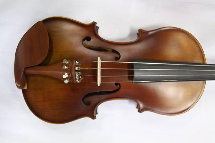 Bachendorff Violin, Hobbies & Toys, Music & Media, Musical Instruments on Carousell