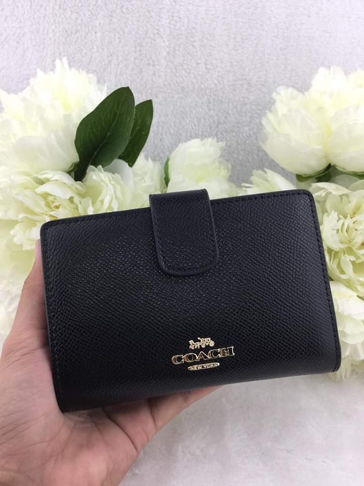 Coach Bifold Wallet, Luxury, Bags & Wallets on Carousell