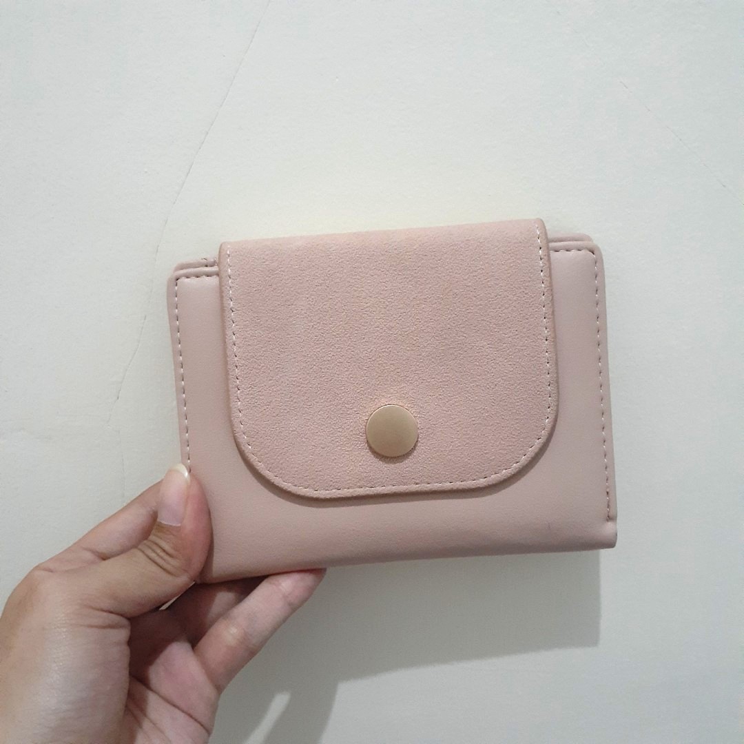 Dompet Miniso, Fesyen Wanita, Tas & Dompet di Carousell