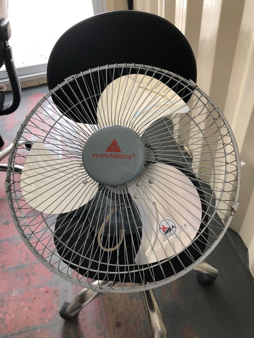 Hanabishi Orbit Fan (Rotator Fan 16SS), Furniture & Home Living ...