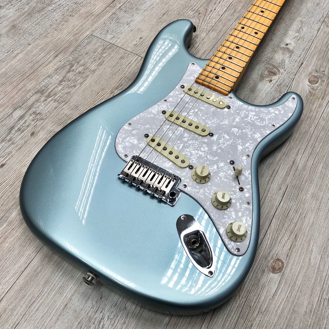 Suhr Classic (Custom), Electric Guitar Fender Gibson PRS, Hobbies ...