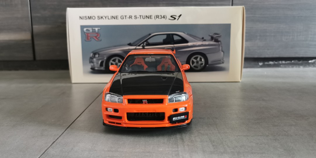 1/18 Custom Autoart Nissan R34 GT-R S-Tune Plain Body Ver Wif Black ...