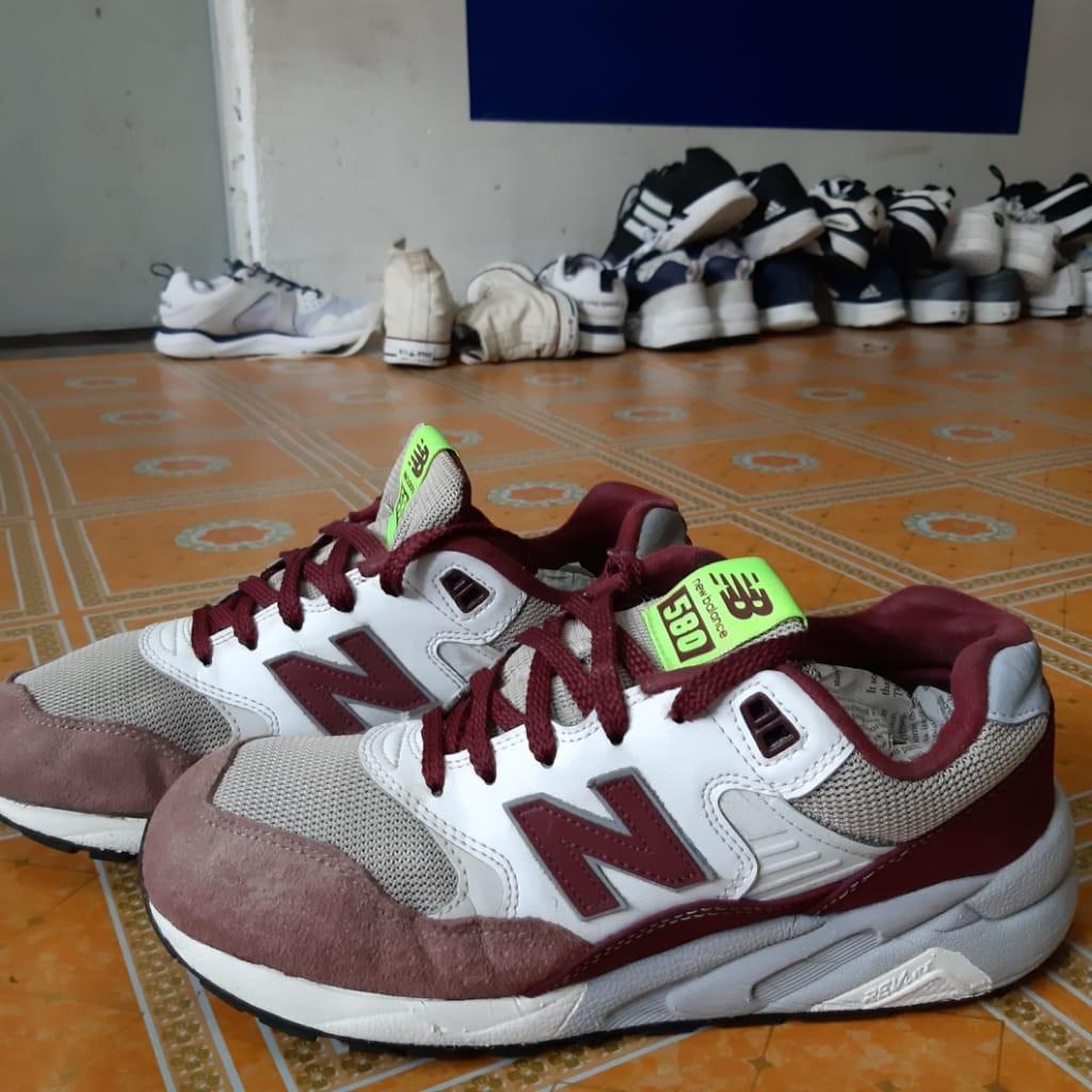 Nike newbalance 580, Men's Fashion, Footwear, Sneakers on Carousell
