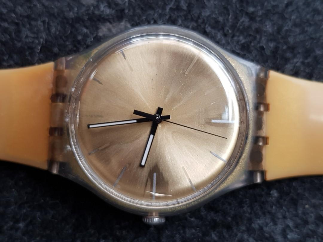 swatch gold, Men's Fashion, Watches & Accessories, Jewelry on Carousell