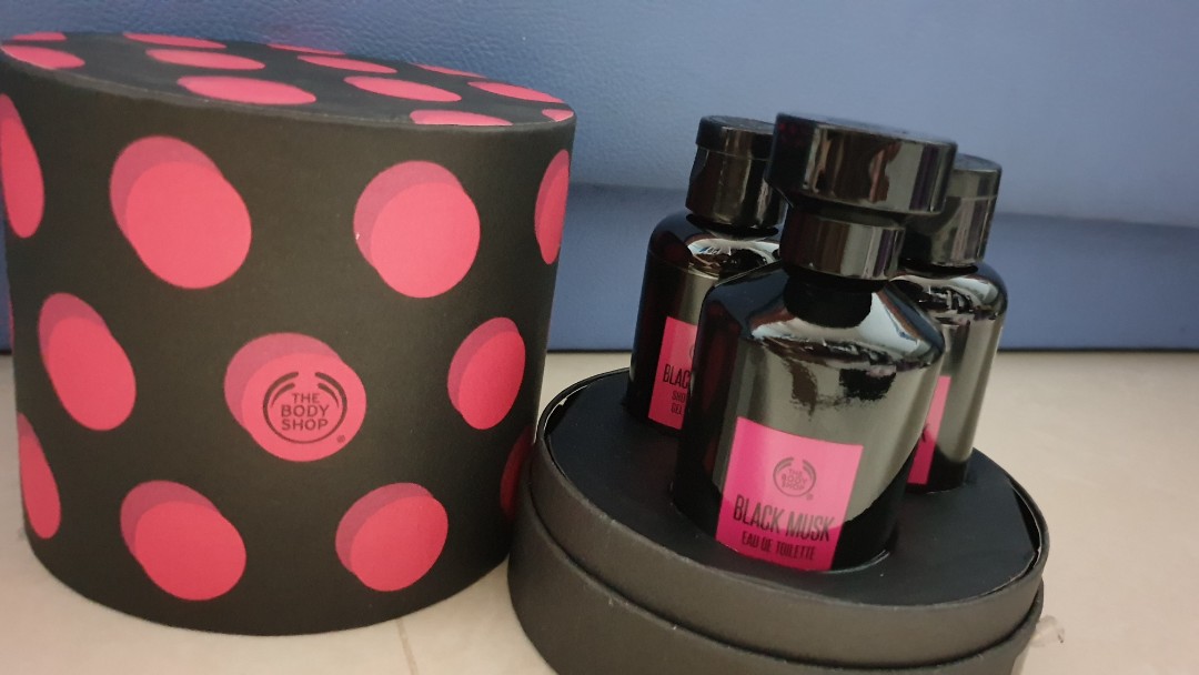The Body Shop Black Musk Gift Set, Beauty & Personal Care, Bath & Body ...