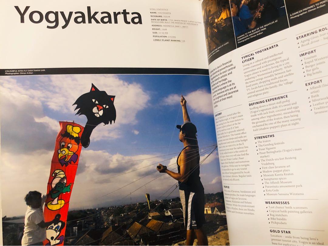 The Cities Book 世界兩百大城市簡介, 書籍、休閒與玩具, 書本及雜誌, 童書、著色互動書在旋轉拍賣