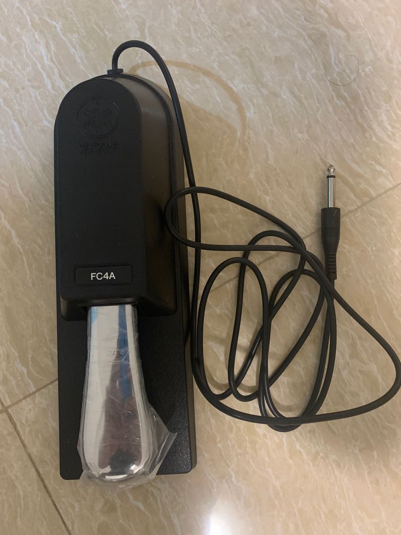 YAMAHA FC4A Sustain Pedal, Hobbies & Toys, Music & Media, Musical ...