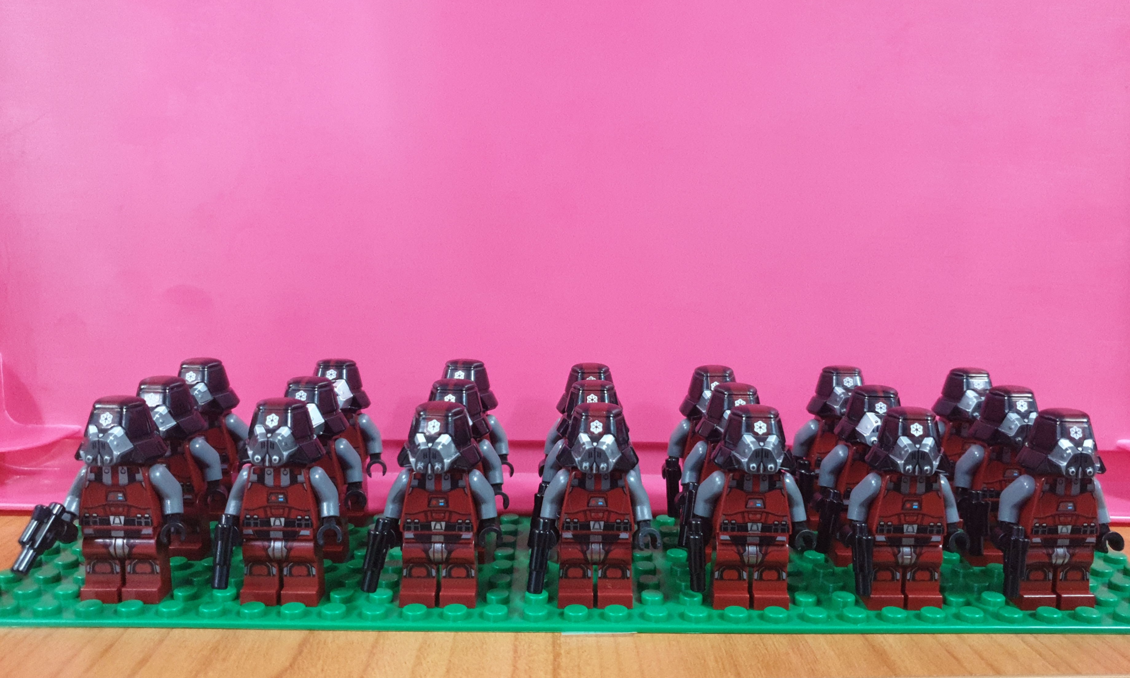 Authentic Lego Sith Troopers Red Outfit Minifig, Hobbies & Toys, Toys ...