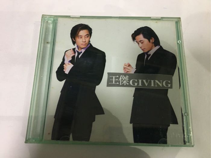 CD 王傑 GIVING 2CD, 興趣及遊戲, 音樂樂器 & 配件, 音樂與媒體 - CD 及 DVD - Carousell