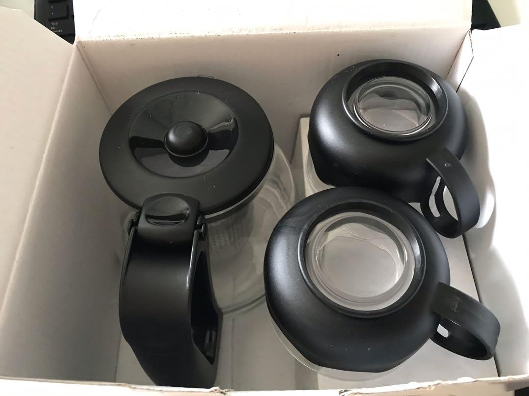 Miniso simple tea set 4+1, Furniture & Home Living, Kitchenware ...