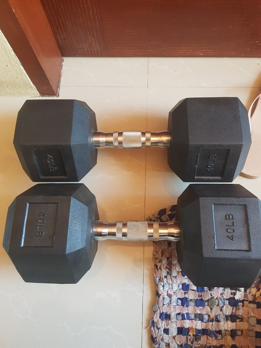 40 LBS HEX DUMBBELLS, Sports Equipment, Exercise & Fitness, Weights ...