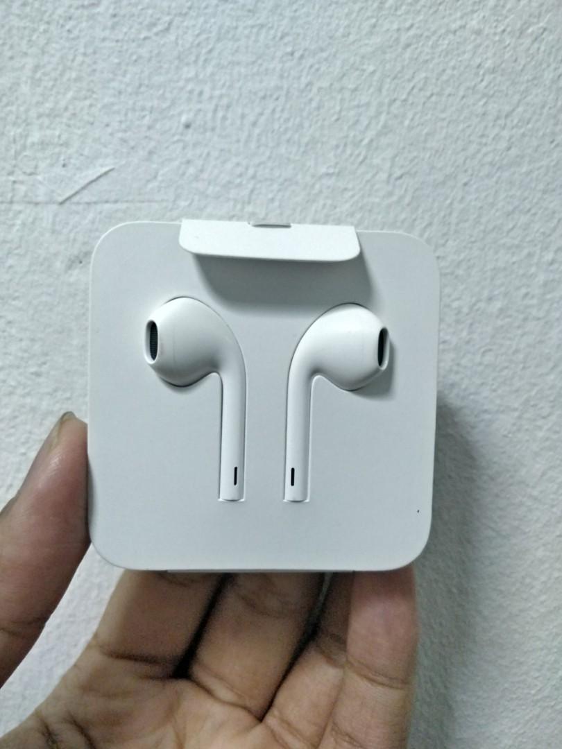 Apple EarPods, Audio, Earphones on Carousell