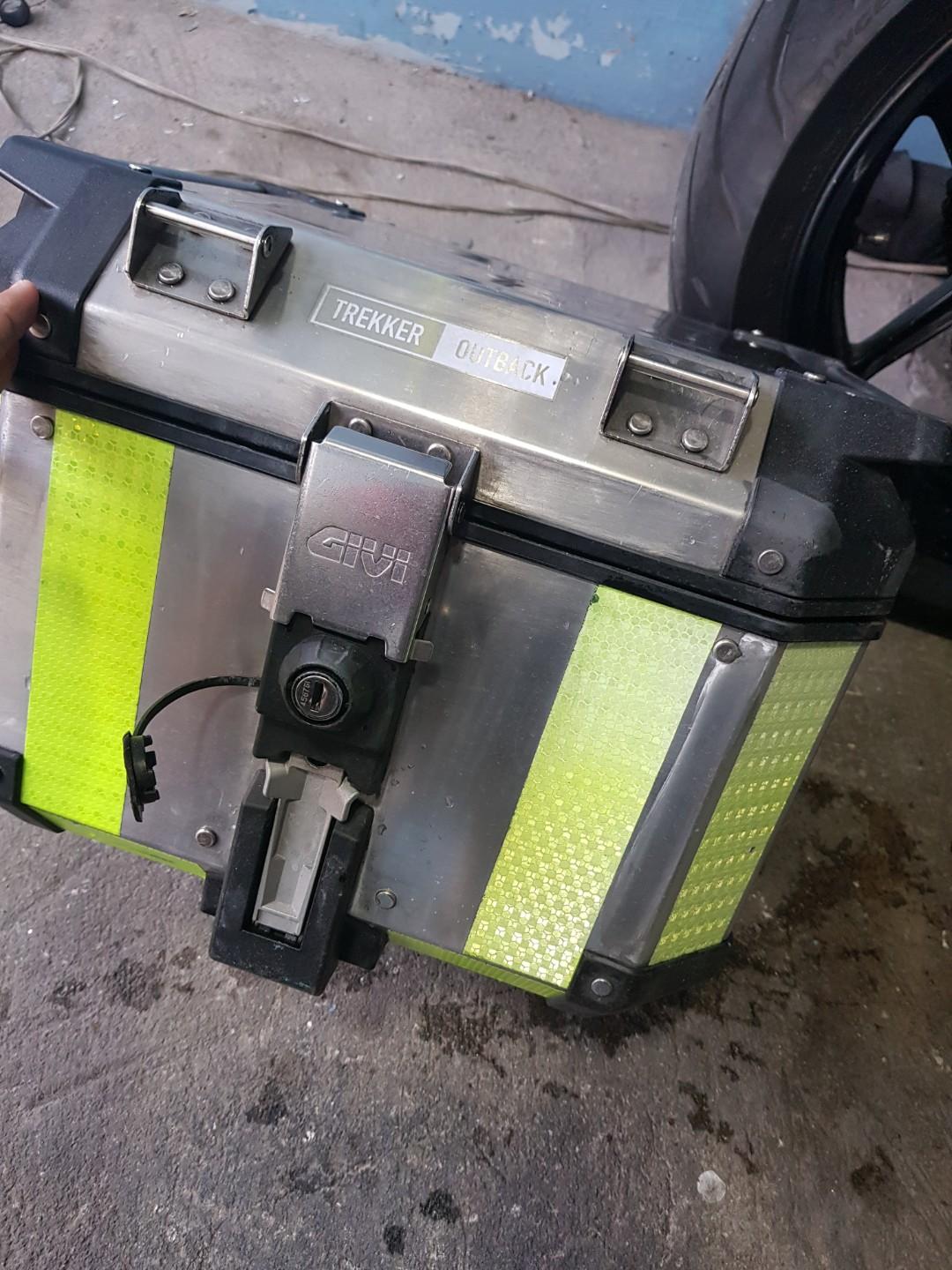 Givi Trekker Outback Alloy Box nmax aerox cbr duke ninja, Motorbikes ...