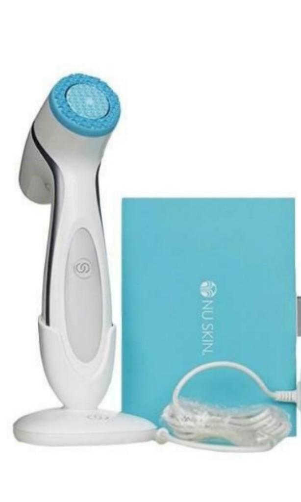 Lumispa device, Beauty & Personal Care, Face, Face Care on Carousell