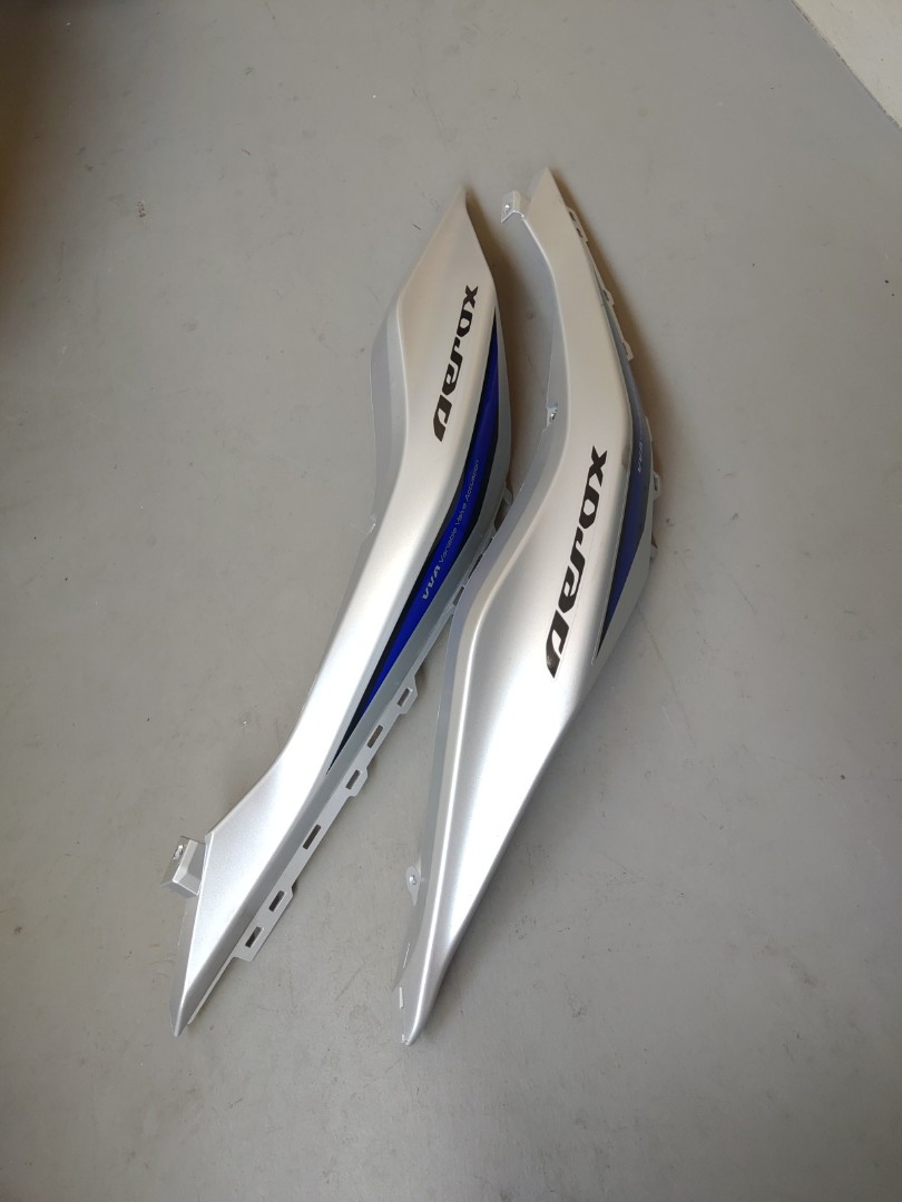 Yamaha Aerox/NVX side panel only, Motorcycles, Motorcycle Accessories ...