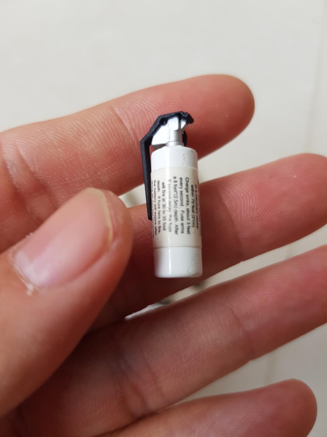 1/6 scale hot toys simulator hand grenade, Hobbies & Toys, Toys & Games ...