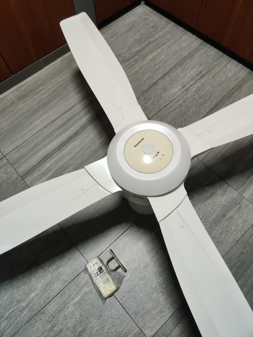 Panasonic Ceiling Fan F-M14C8 with remote, Furniture & Home Living ...