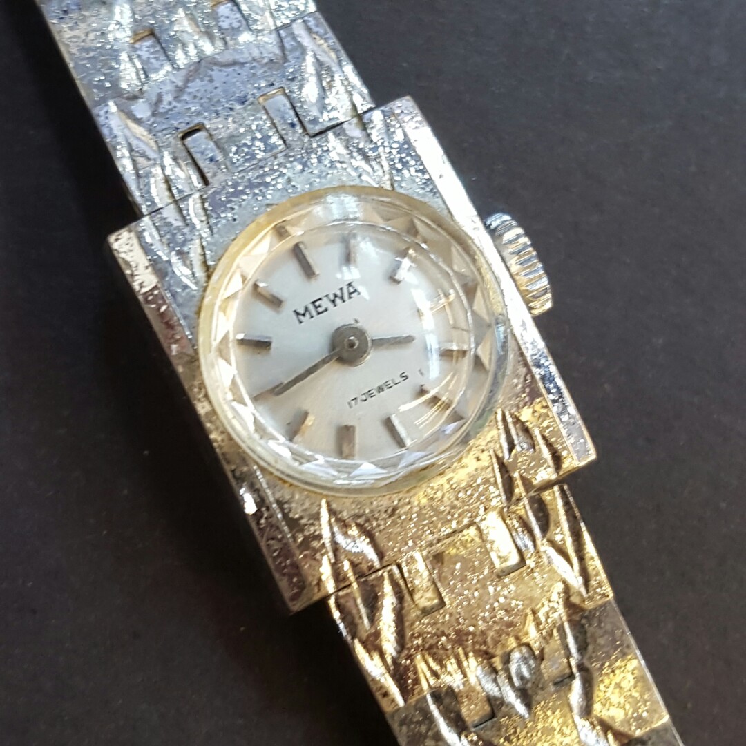 Mewa Rustic Winding Vintage Watch, Women's Fashion, Watches ...