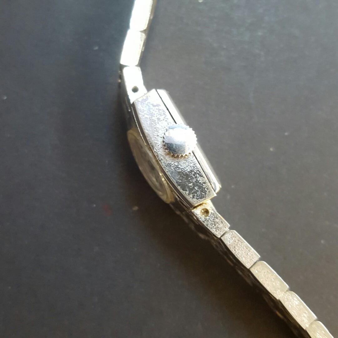 Mewa Rustic Winding Vintage Watch, Women's Fashion, Watches ...