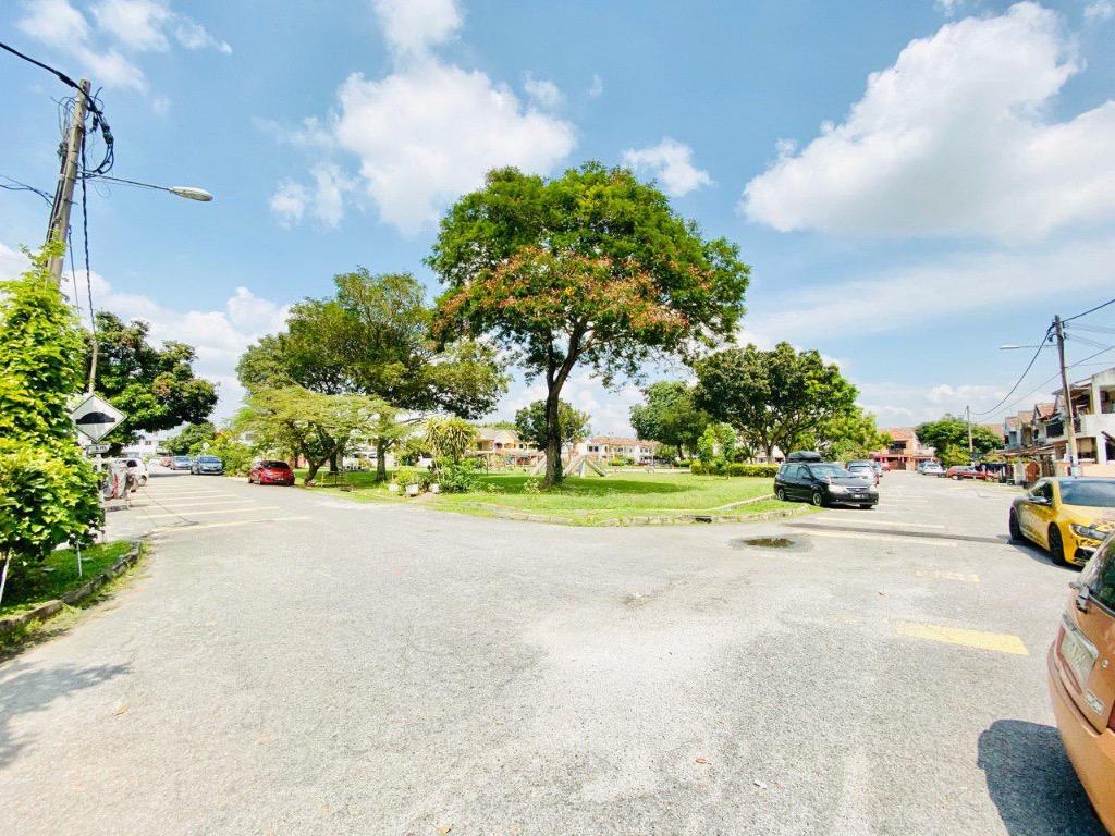 [NEAR LRT STATION] Double Storey Terrace Taman Puchong Intan, Puchong ...