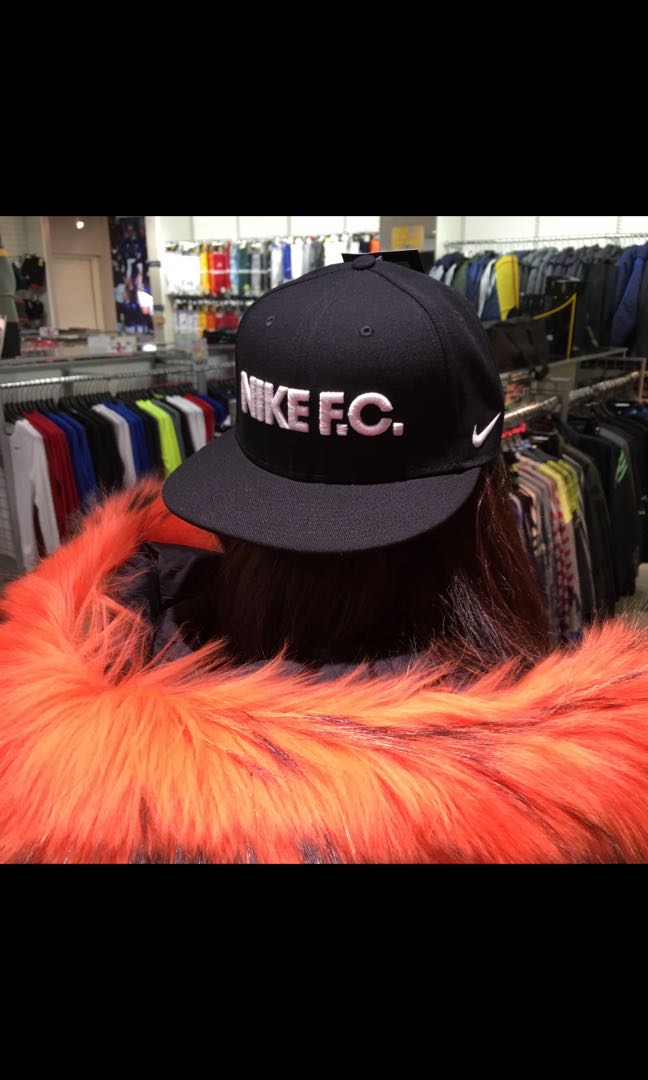 Nike FC Cap, 男裝, 男裝配飾 - Carousell