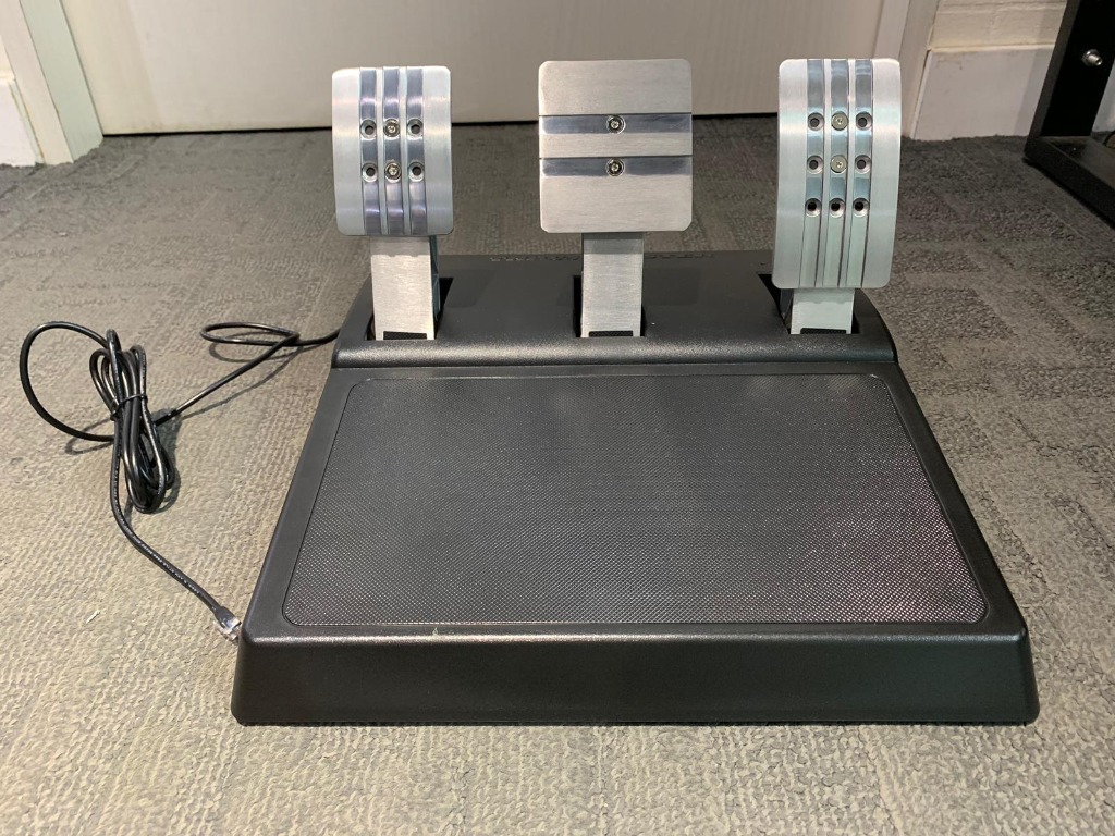 THRUSTMASTER TGT Pedals 遊戲軚盤3腳踏, 電子遊戲, 遊戲機配件, 手掣 - Carousell