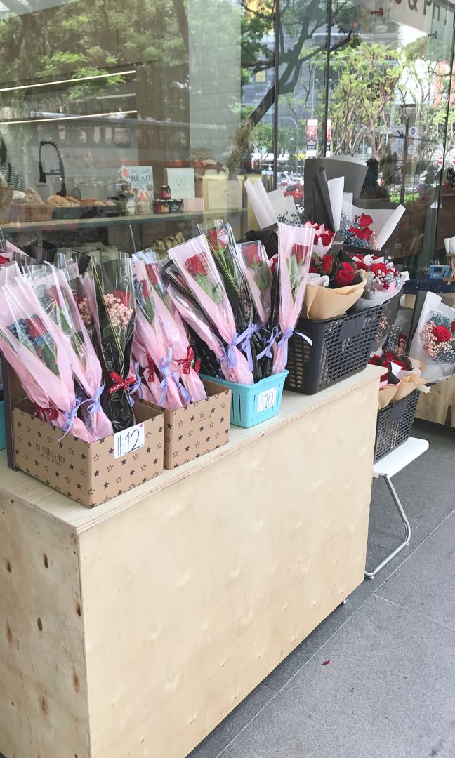 Valentine’s day booth, Hobbies & Toys, Stationery & Craft, Flowers ...