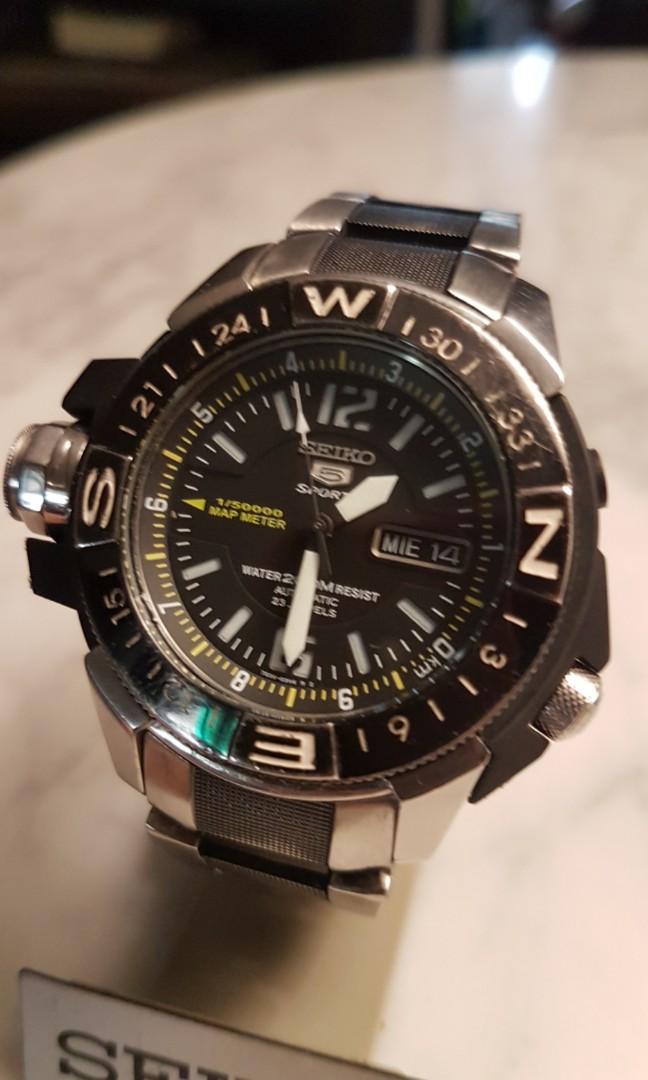 Vintage Seiko 5 Sports Map Readers 7S36-02K0(1st Generation)., Women's ...