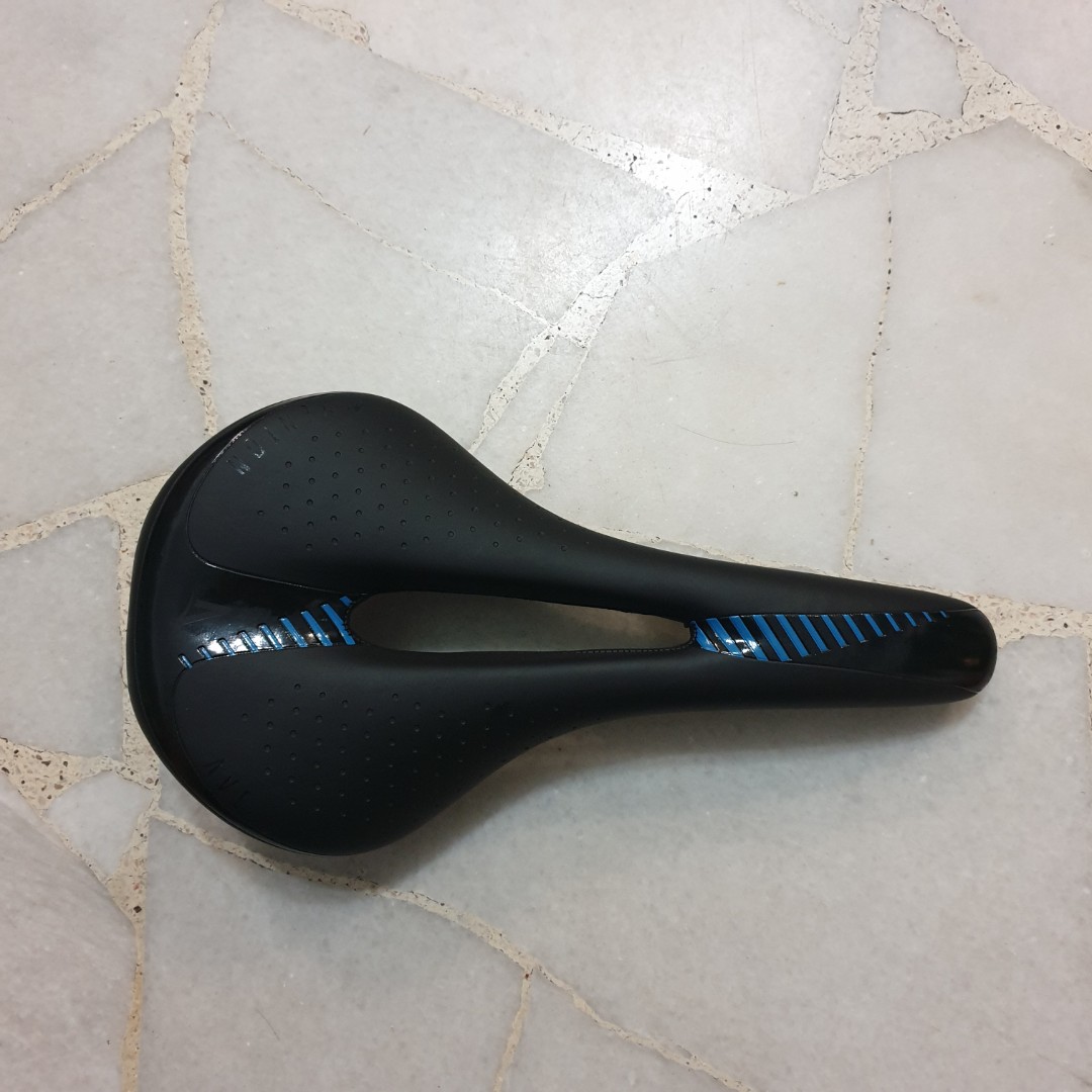 Aventon Push Saddle, Sports Equipment, Bicycles & Parts, Bicycles on ...