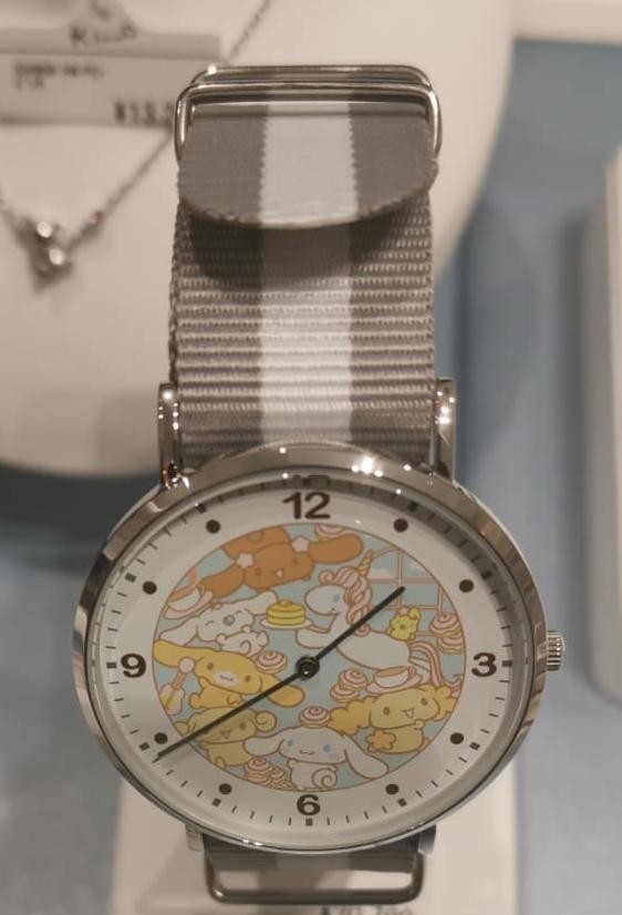 BN sanrio cinnamoroll Watch (Japan), Mobile Phones & Gadgets, Wearables ...